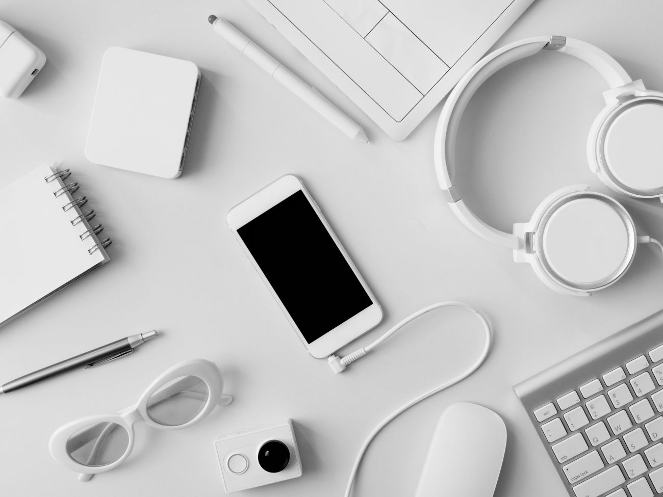 10 Incredibly Useful Smartphone Gadgets and Accessories - Price.com Blog